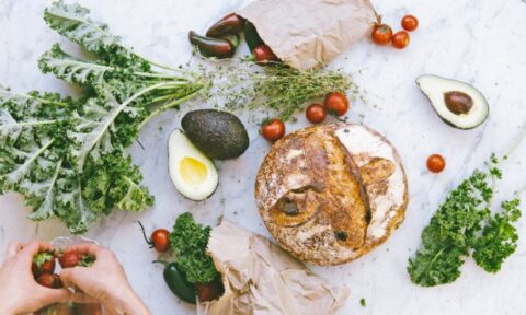 ¿Para qué sirve la fibra alimentaria en nuestro cuerpo?